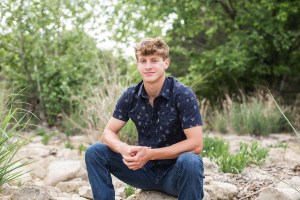 What do I wear to my Senior Portraits? Senior Guy Wardrobe Edition ...