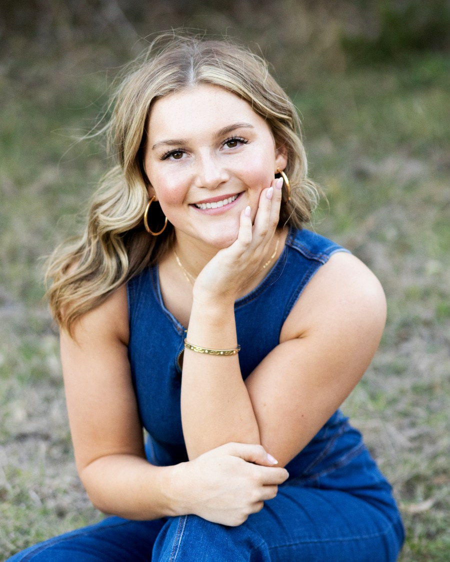 Austin Senior Portraits: Circle C Ranch Metro Park – Emily Cannata ...