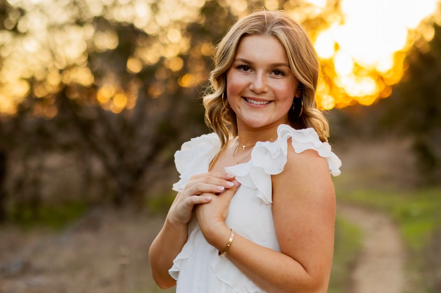 Austin Senior Portraits: Circle C Ranch Metro Park – Emily Cannata ...